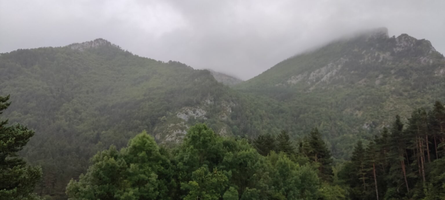 🏔️ Qué Ver en el Valle del Roncal: 12 Lugares Imprescindibles 🌲 | BdeViajes